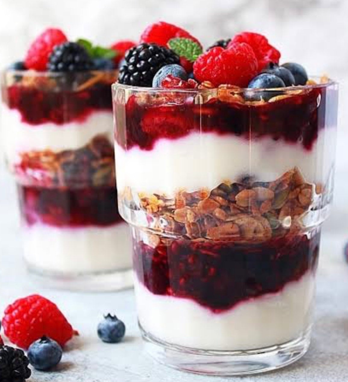 Mixed berry yoghurt parfait | The Good Stuff Food Co